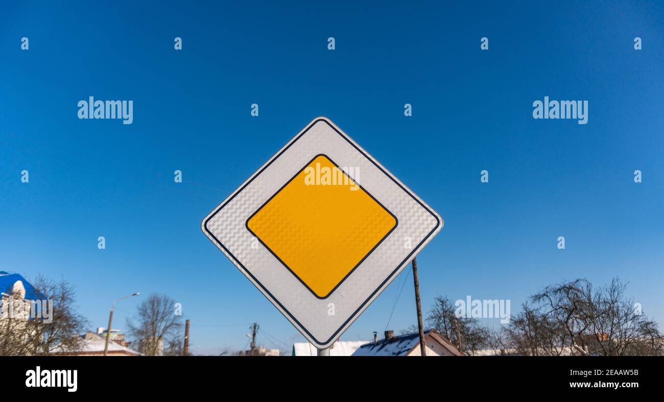 Priority road sign hi-res stock photography and images - Alamy