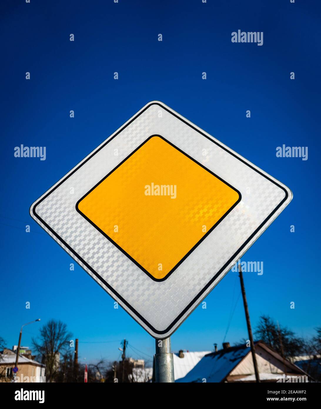 Priority road sign hi-res stock photography and images - Alamy