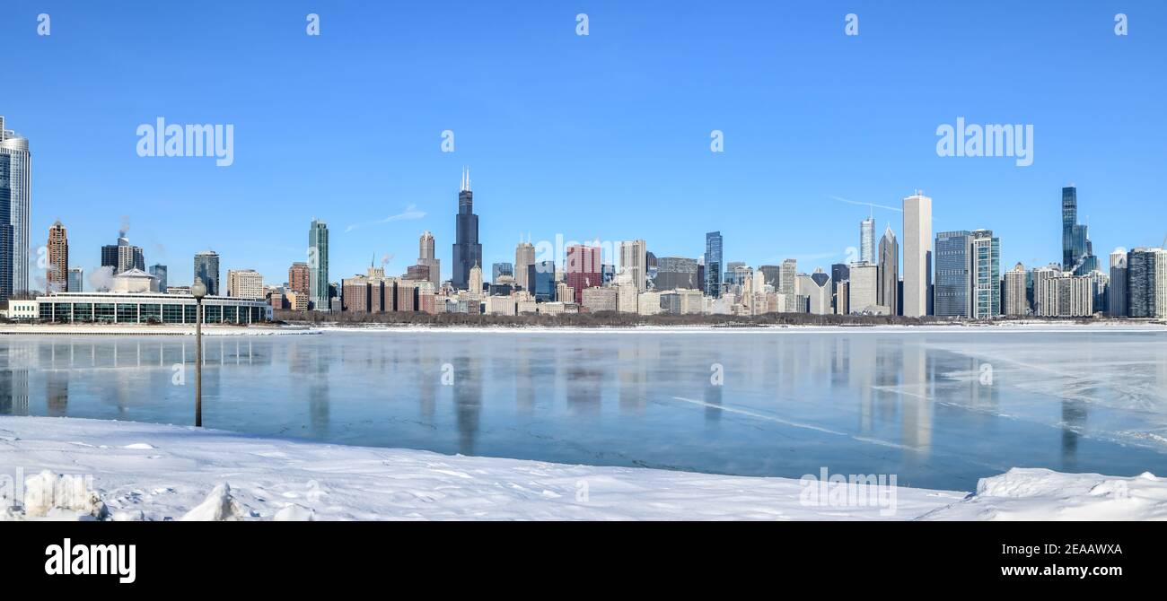 Chicago city skyline along frozen lakeshore in winter Stock Photo - Alamy