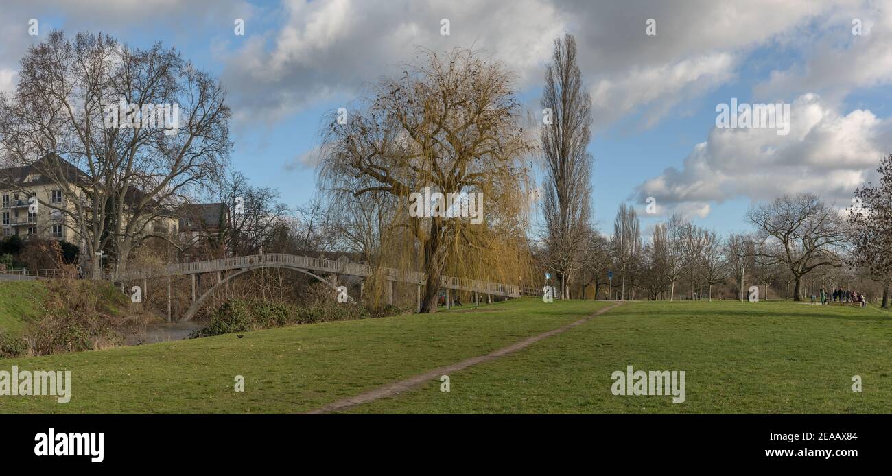 Small footbridge over the Nidda river in Frankfurt-Hoechst, Germany ...