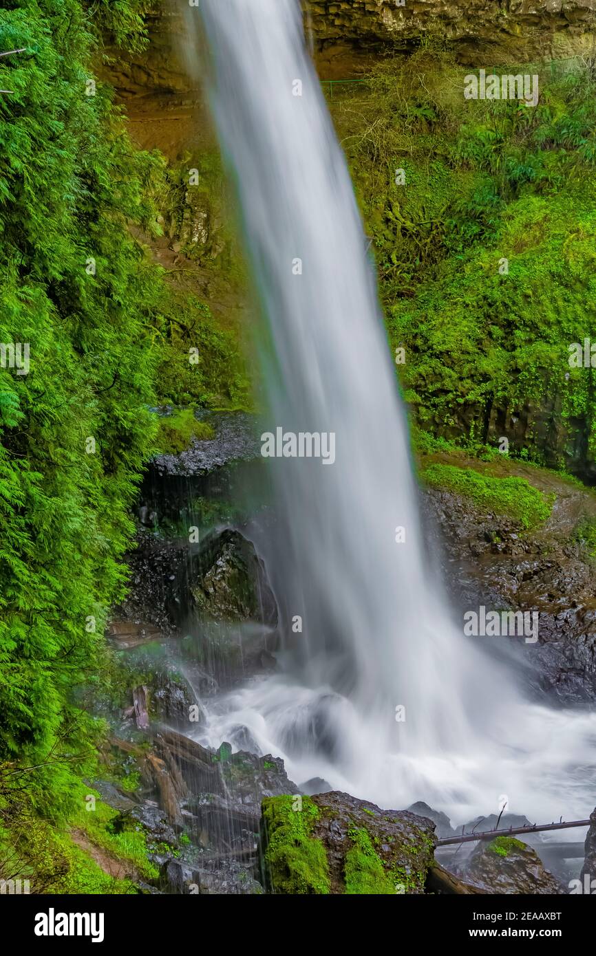 North falls at silver falls state park hi-res stock photography and ...