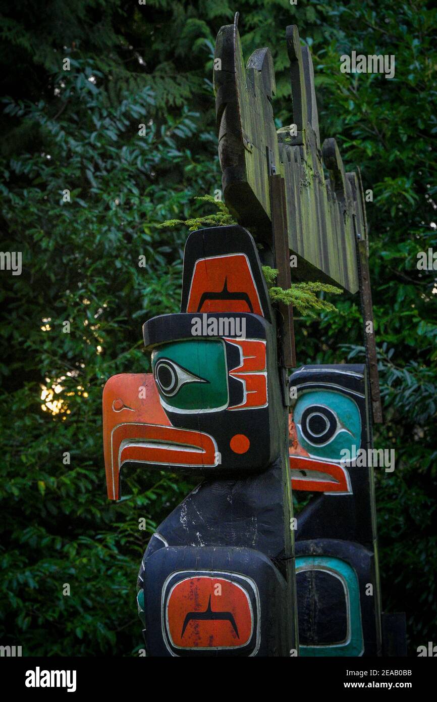 First Nations Totem portal, Squamish Nation Burial Ground, West ...