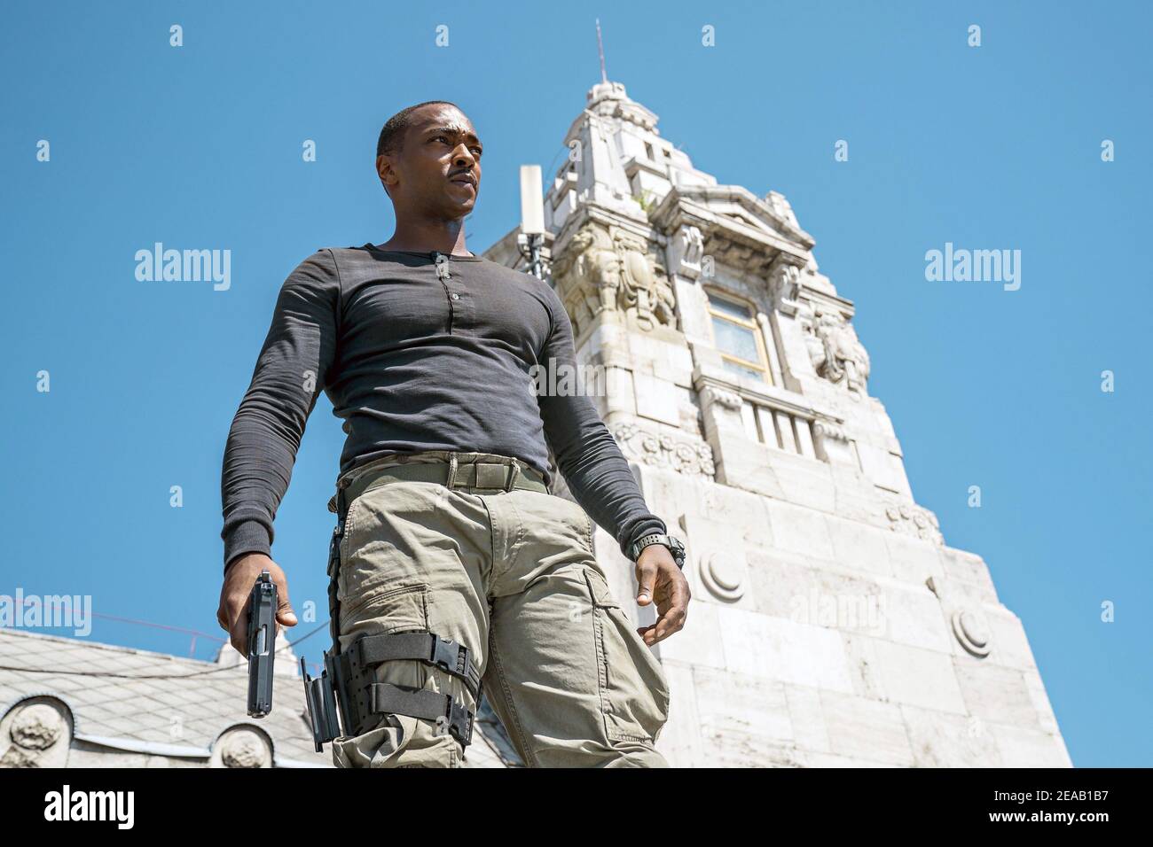 OUTSIDE THE WIRE, Anthony Mackie, 2021. ph: Jonathan Prime /© Netflix ...