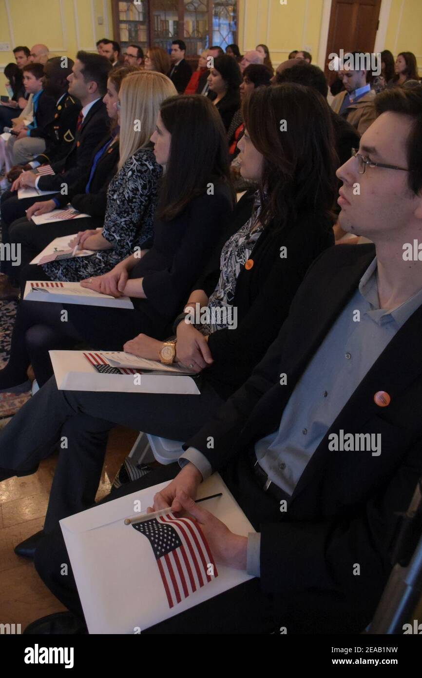 Naturalization Ceremony (25998724780 Stock Photo - Alamy