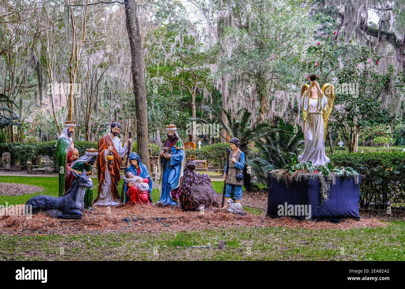 Nativity scene in church hi-res stock photography and images - Alamy