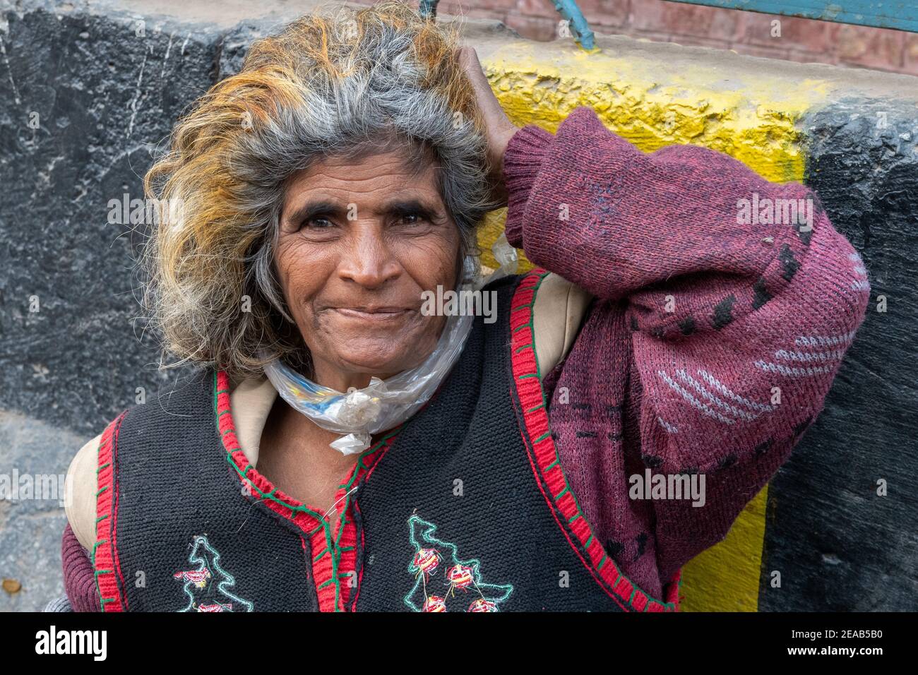 Sufi Woman at the Shrine of Baba Bulleh Shah, Kasur, Punjab, Pakistan ...