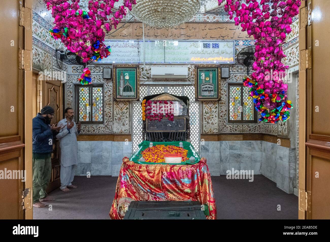 Sufi dance shrine hi-res stock photography and images - Alamy