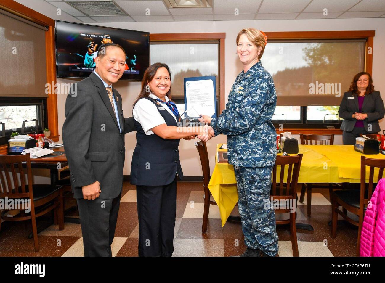 Naval Base Kitsap Navy Gateway Inns & Suites Receives Adm. Zumwalt ...