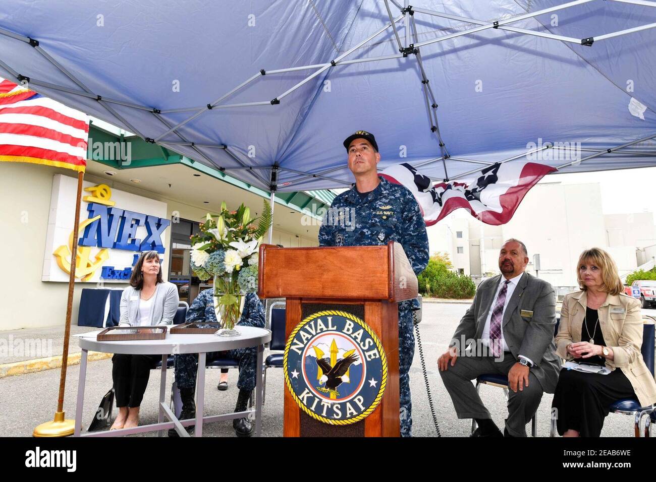 Naval Base Kitsap Navy Exchange Receives 2015 Bingham Award 160830 ...