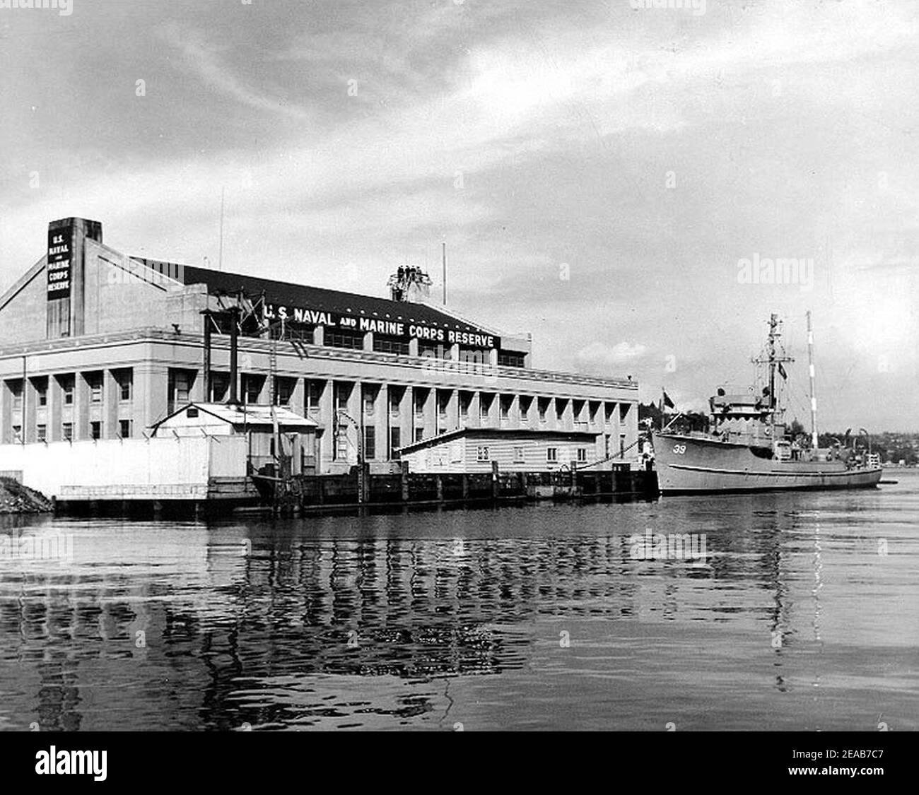 Naval reserve armory hi-res stock photography and images - Alamy