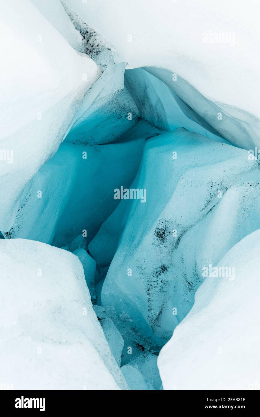 Blue ice glacier hi-res stock photography and images - Alamy