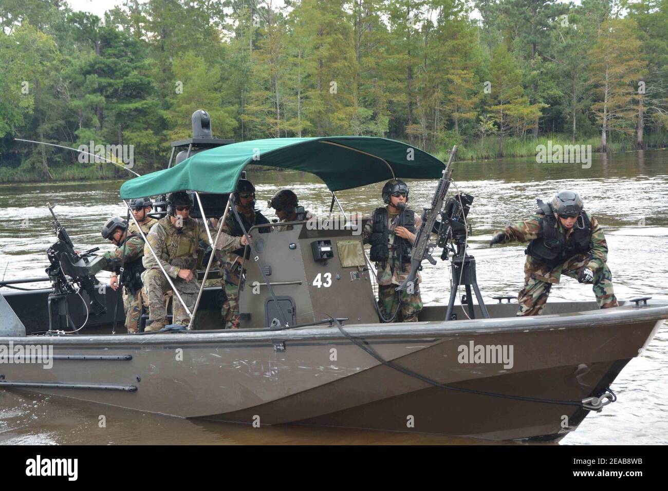 NAVSCIATTS' PCAT Conducts Simulated Extraction Exercises 160907 Stock ...