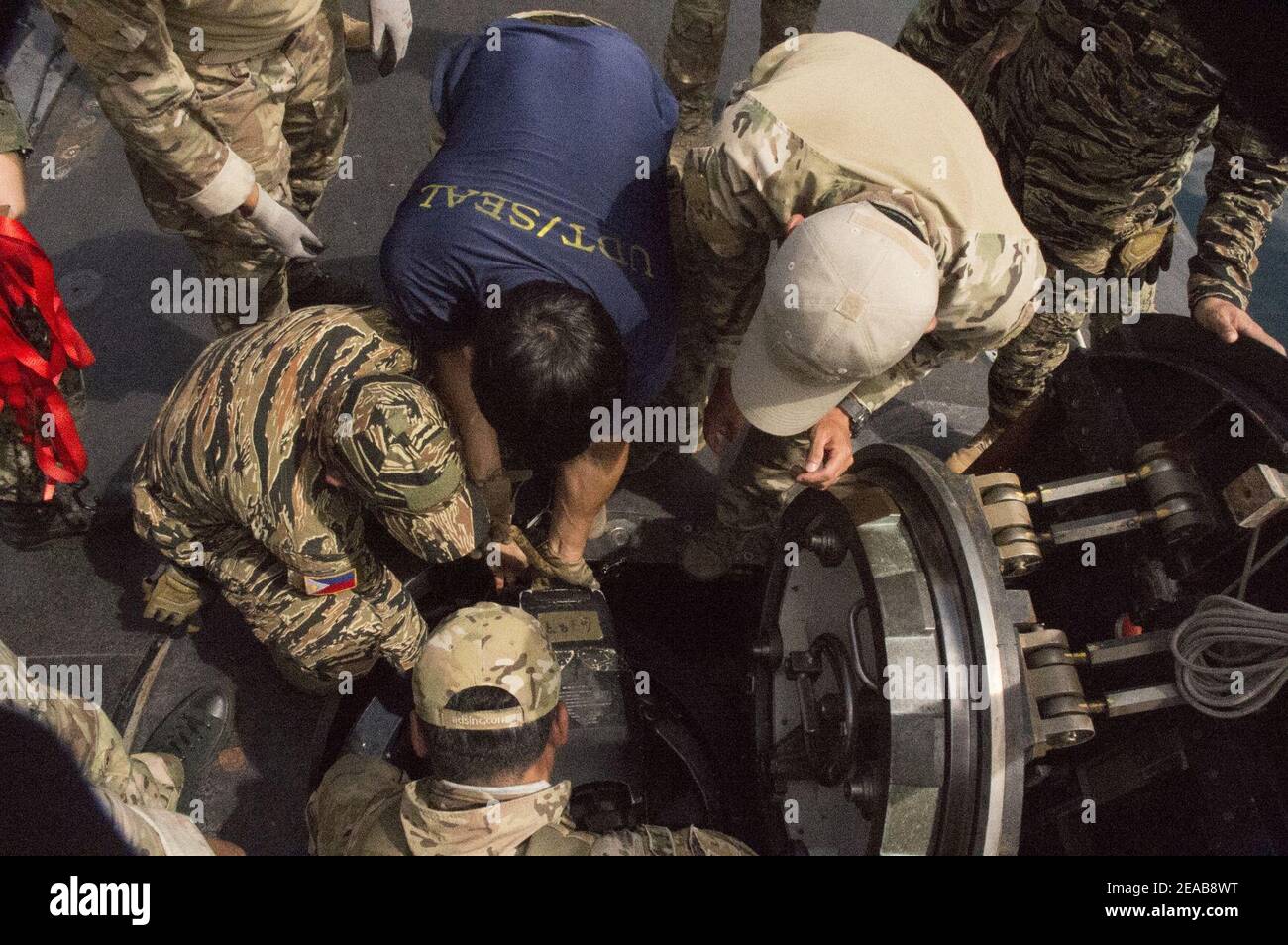 NAVSOG Boat Deployment Training at RIMPAC 2018 - 002 Stock Photo - Alamy