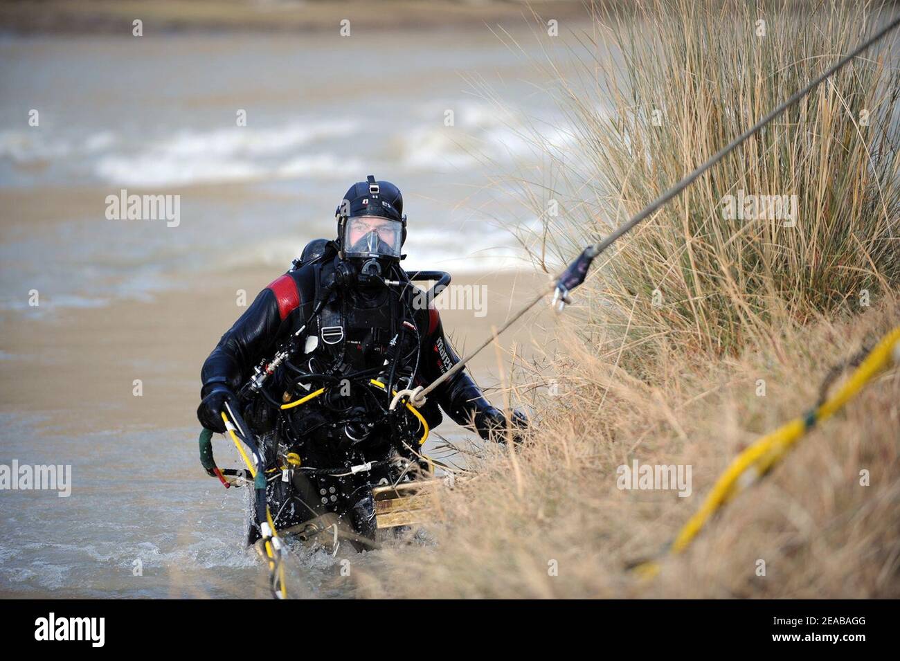 Navy divers find missing Soldiers Stock Photo - Alamy