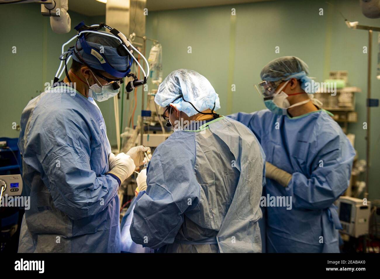 Navy doctors hi-res stock photography and images - Alamy