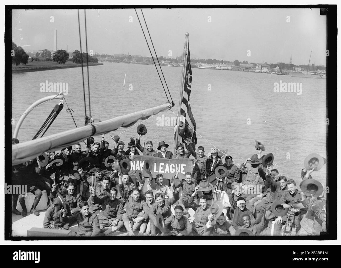 NAVY LEAGUE OF THE U.S. EXCURSION FOR WALTER REED HOSPITAL PATIENTS ...