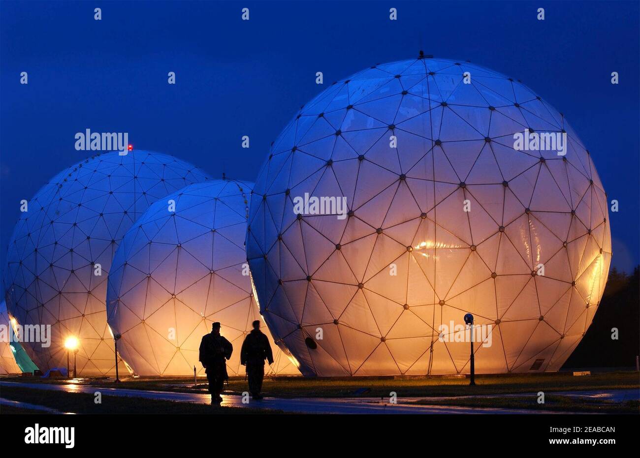 Navy radome hi-res stock photography and images - Alamy