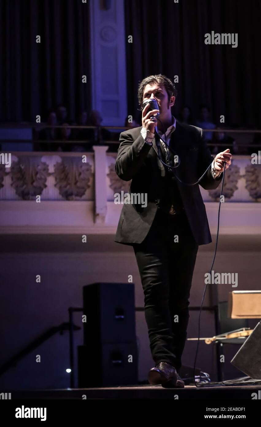Ed harcourt hi-res stock photography and images - Alamy