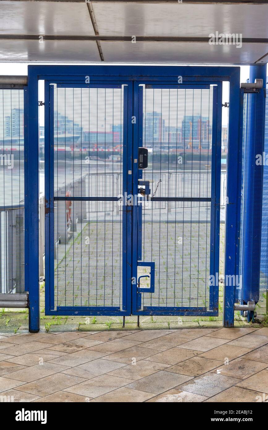 Padlocked Gates High Resolution Stock Photography and Images - Alamy