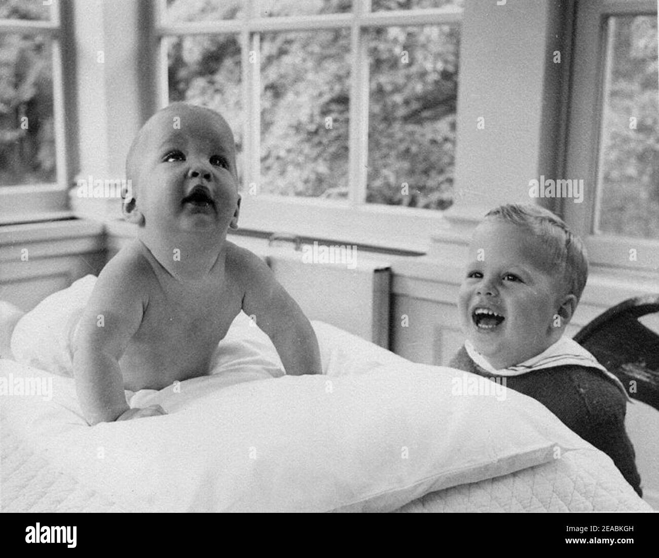 Neil bush Black and White Stock Photos & Images - Alamy