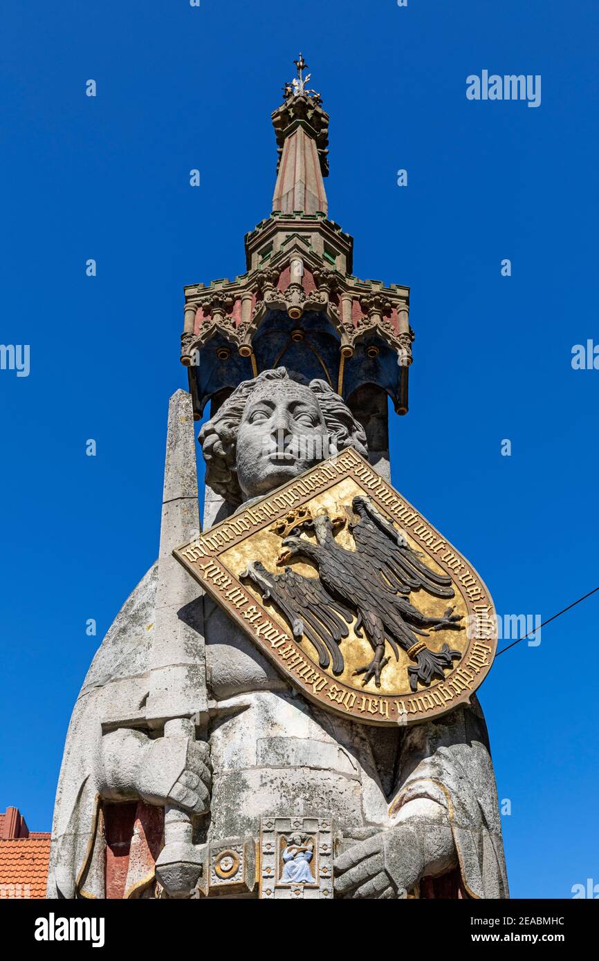 Statue of bremer roland on the market place hi-res stock photography ...
