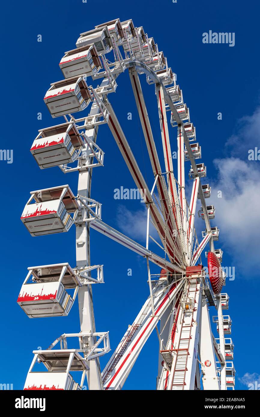 Largest mobile ferris wheel with 59 76 on the bremer freimarkt hi-res ...