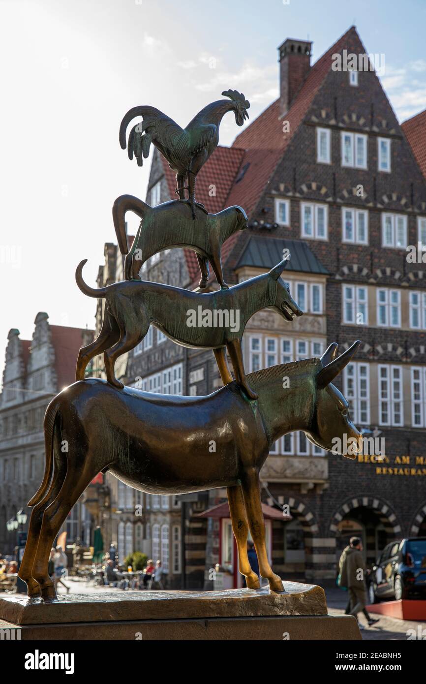 Bronze statue of the Bremen Town Musicians by the sculptor Gerhard ...