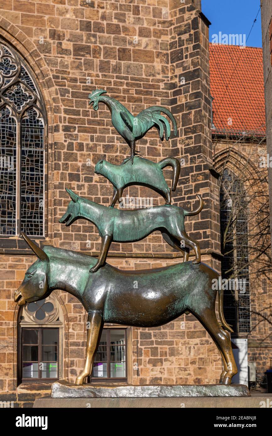 Bronze statue of the Bremen Town Musicians by the sculptor Gerhard ...