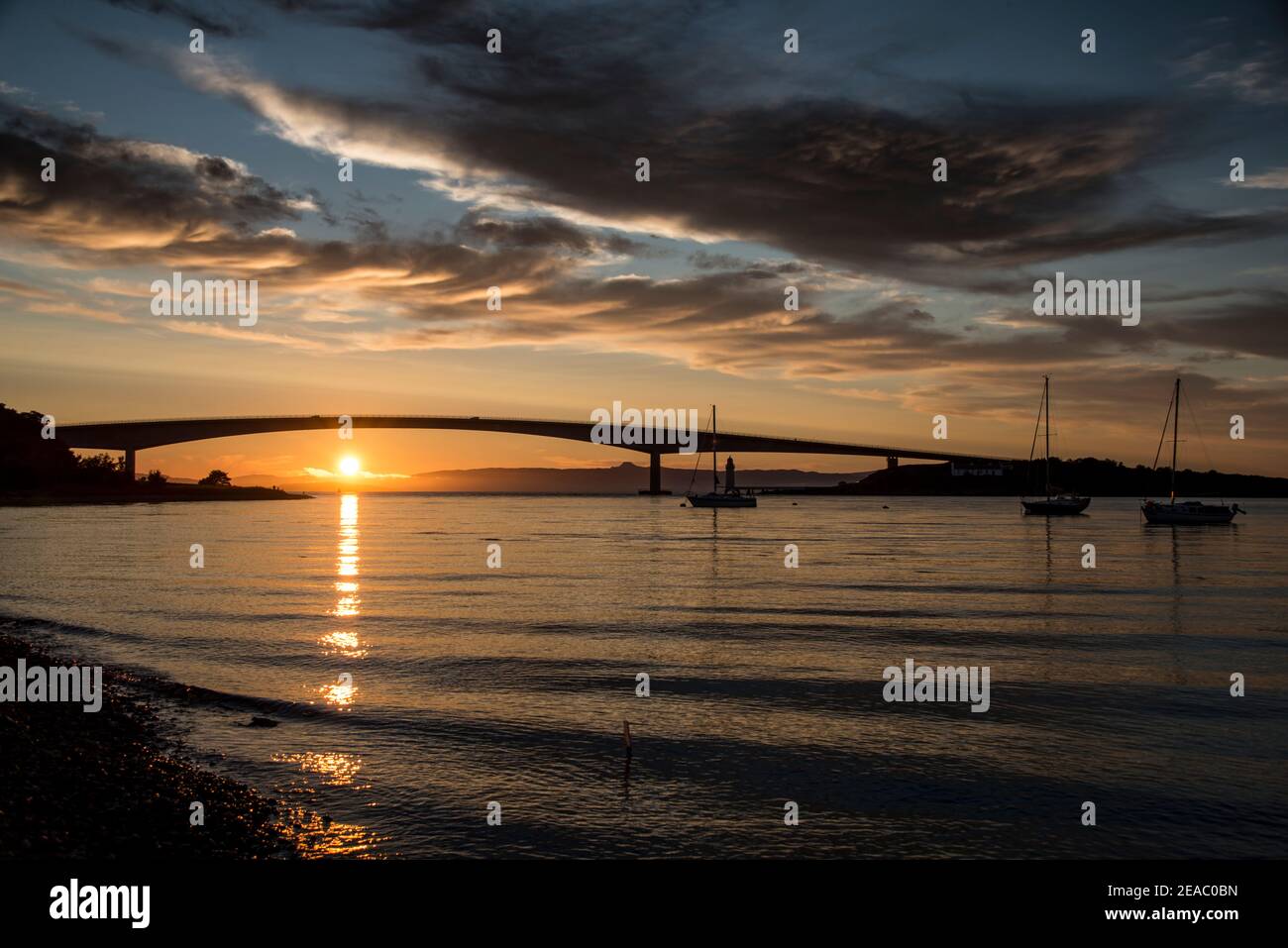 Sunset at the kyle of lochalsh arch bridge hi-res stock photography and ...