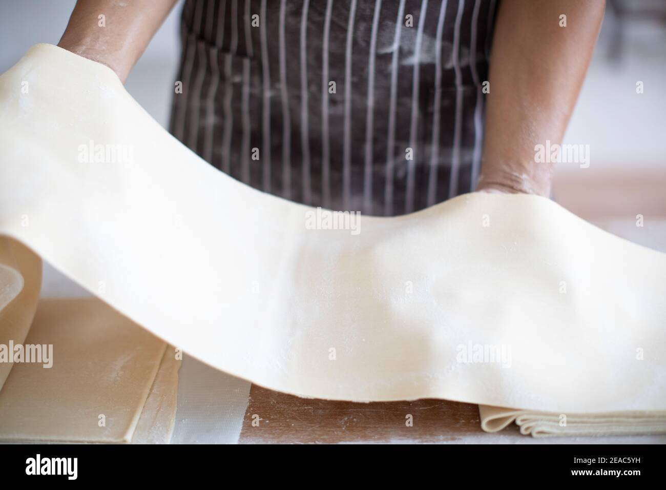 Chinese noodles making hi-res stock photography and images - Alamy