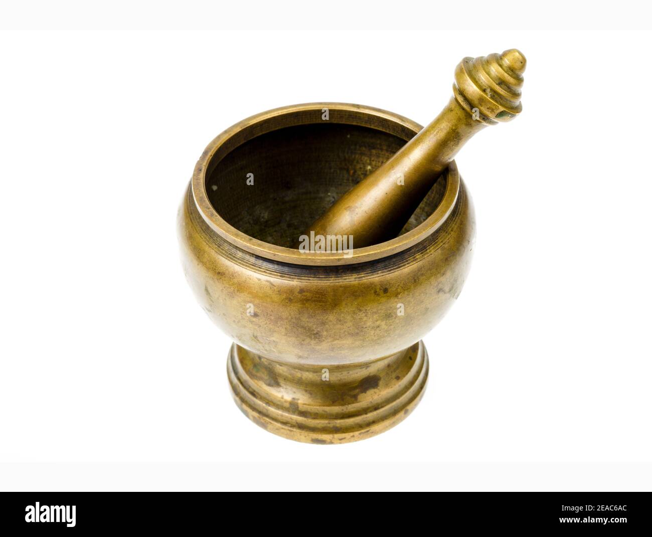 Antique copper mortar with pestle isolated on white background. Studio ...