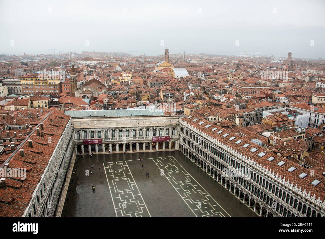 Campanile view hi-res stock photography and images - Alamy