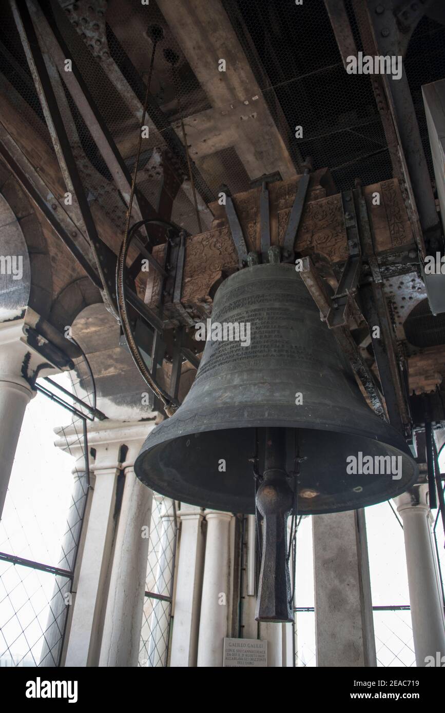 Bell cage hi-res stock photography and images - Alamy