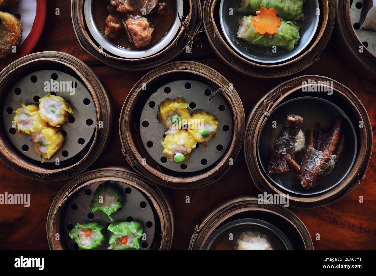 Dim sum , Steam Dumpling in wood basket Chinese food Stock Photo - Alamy