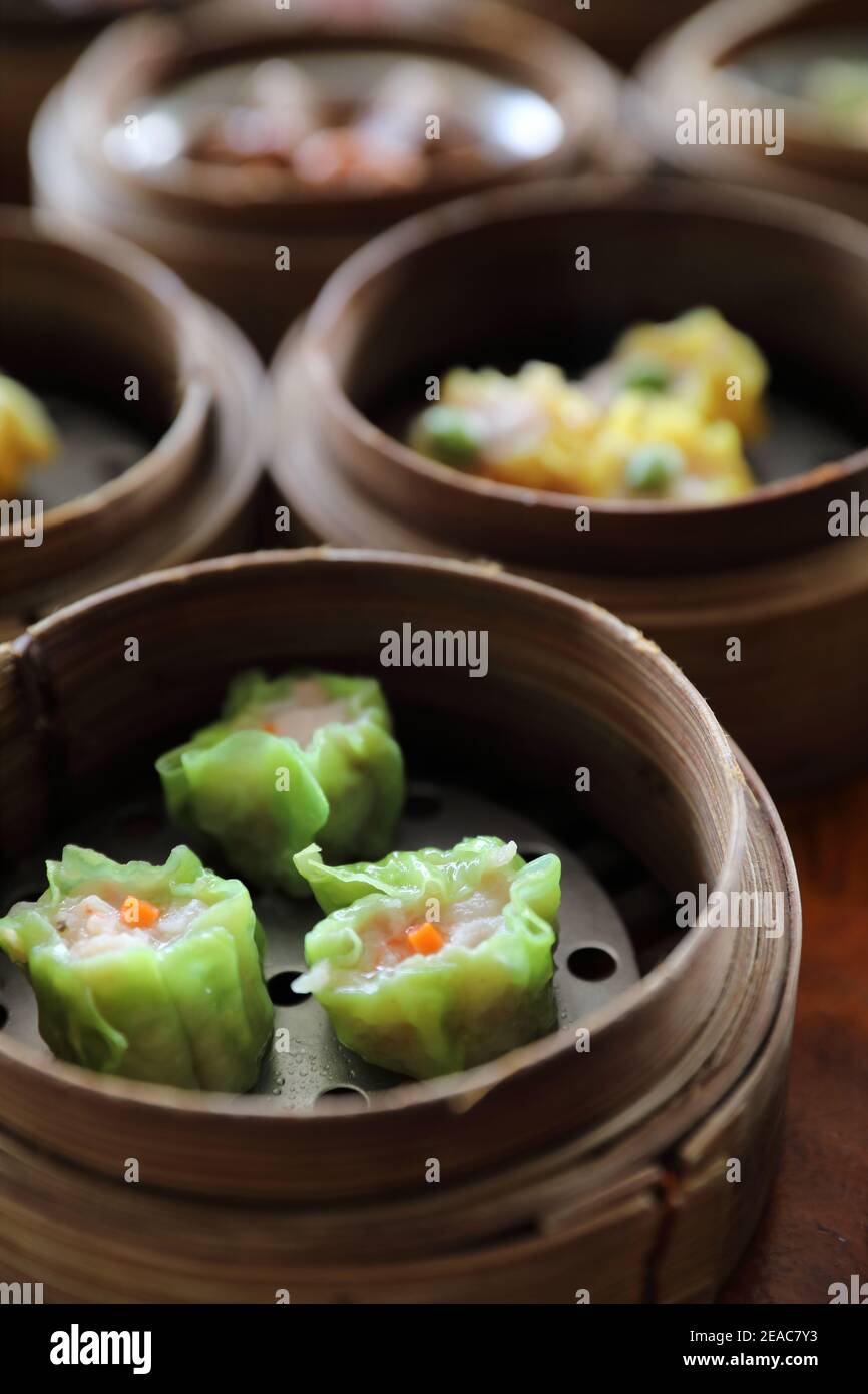 Dim sum , Steam Dumpling in wood basket Chinese food Stock Photo - Alamy