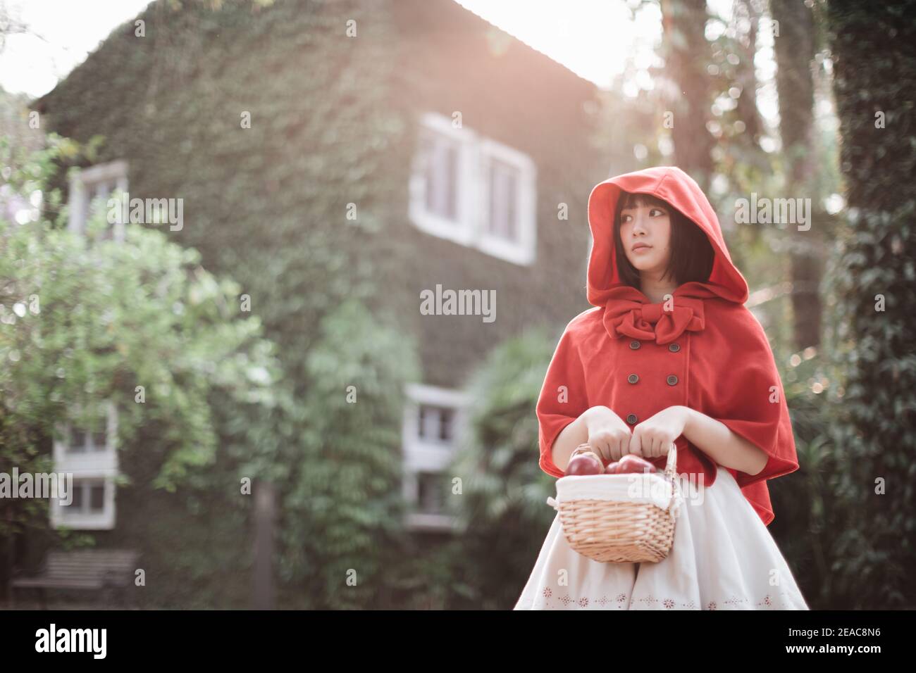 Little red riding hood film hi-res stock photography and images - Alamy