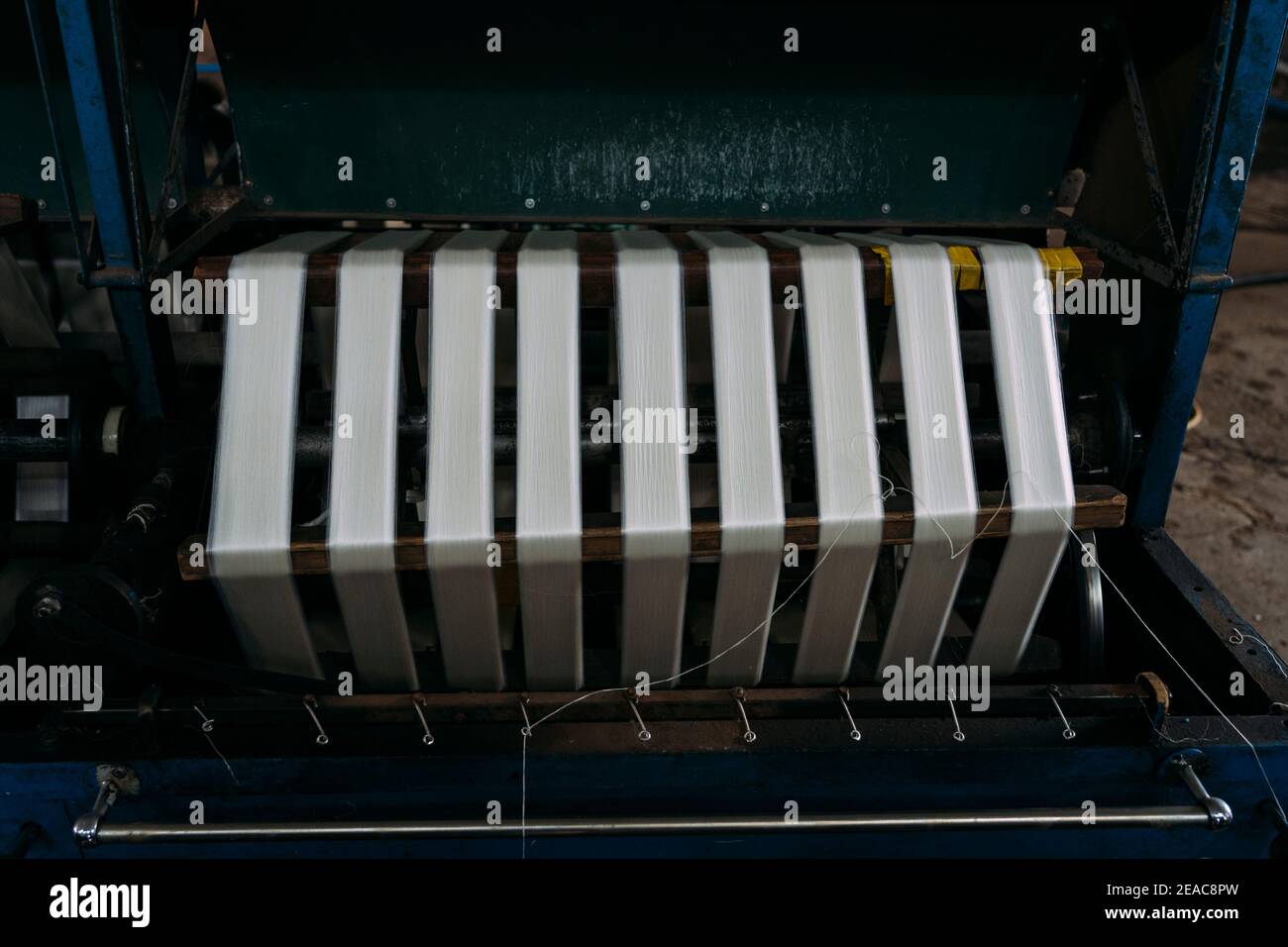 Spinning thread hi-res stock photography and images - Alamy