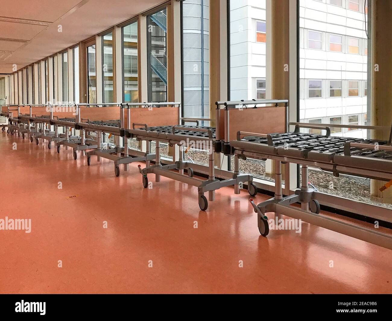 Sick beds hi-res stock photography and images - Alamy