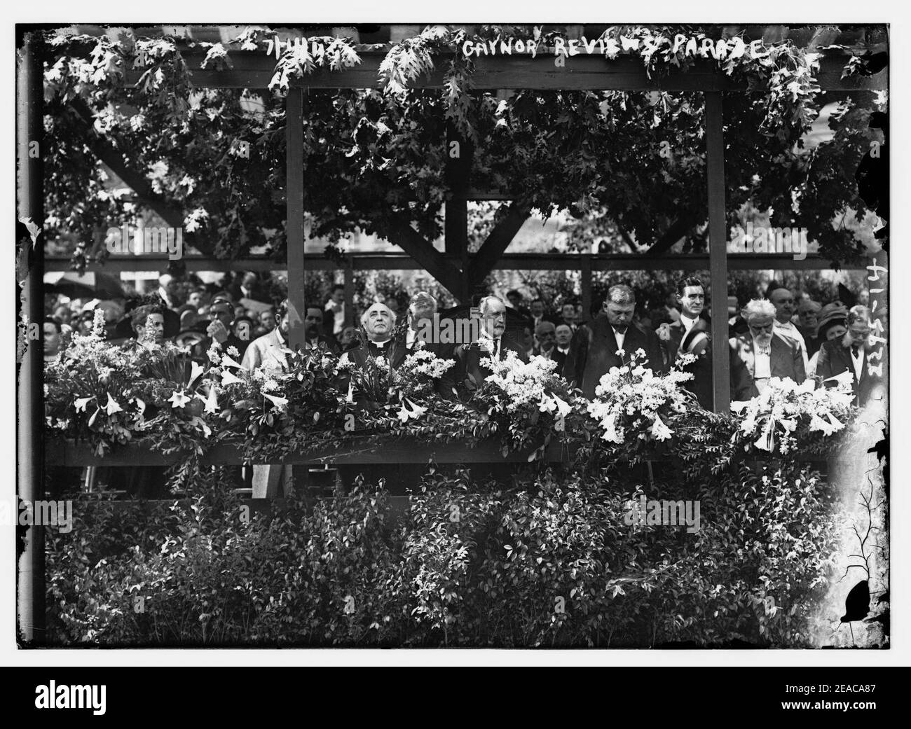 New York City Mayor William J.) Gaynor reviewing parade Stock Photo - Alamy