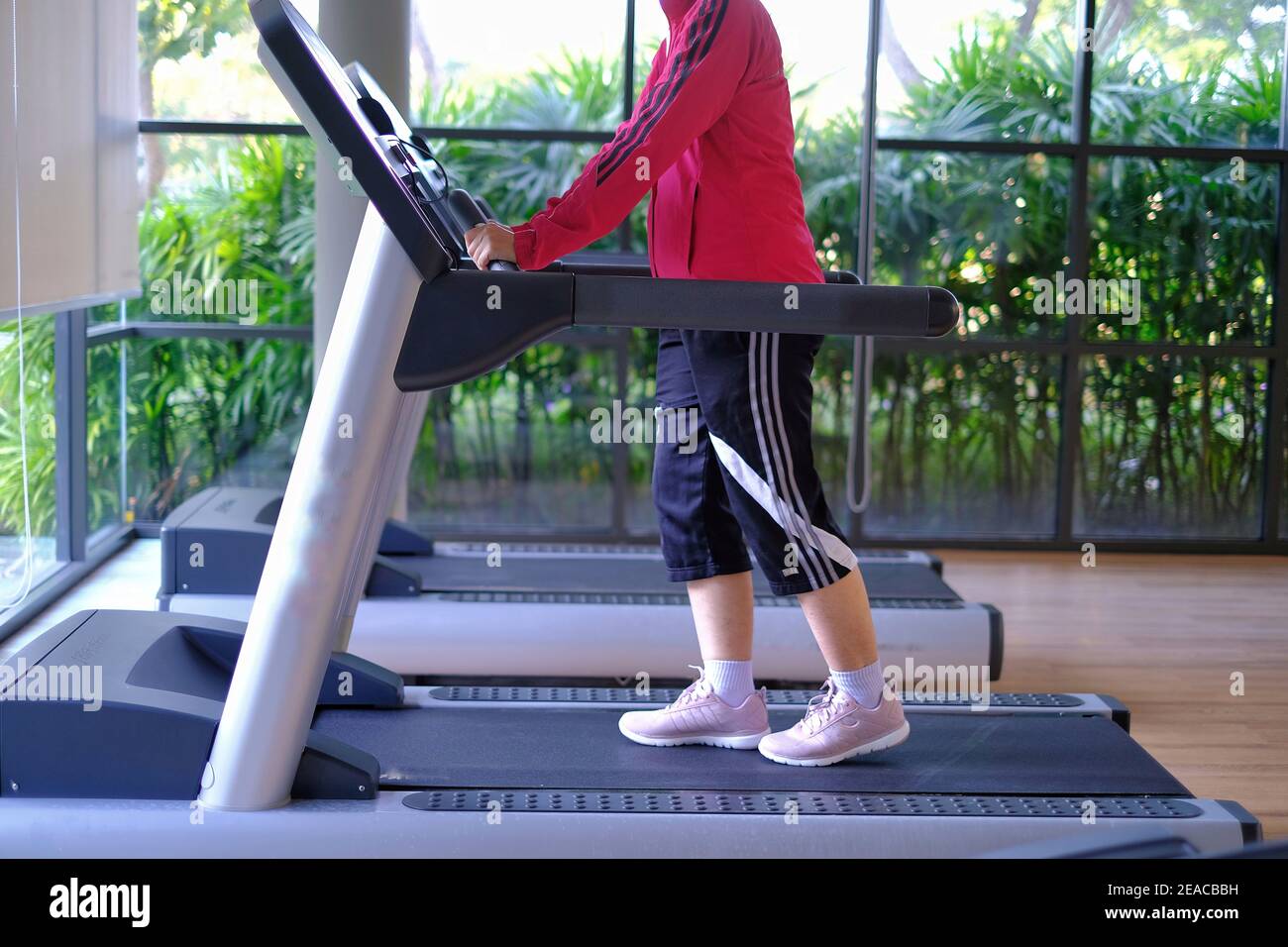 Tired runner treadmill hi-res stock photography and images - Alamy