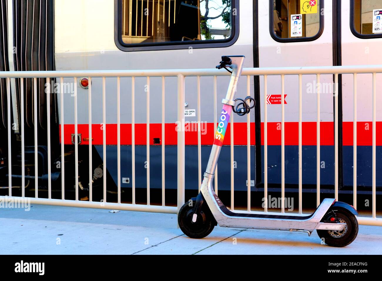 Muni metro light railway hi-res stock photography and images - Alamy