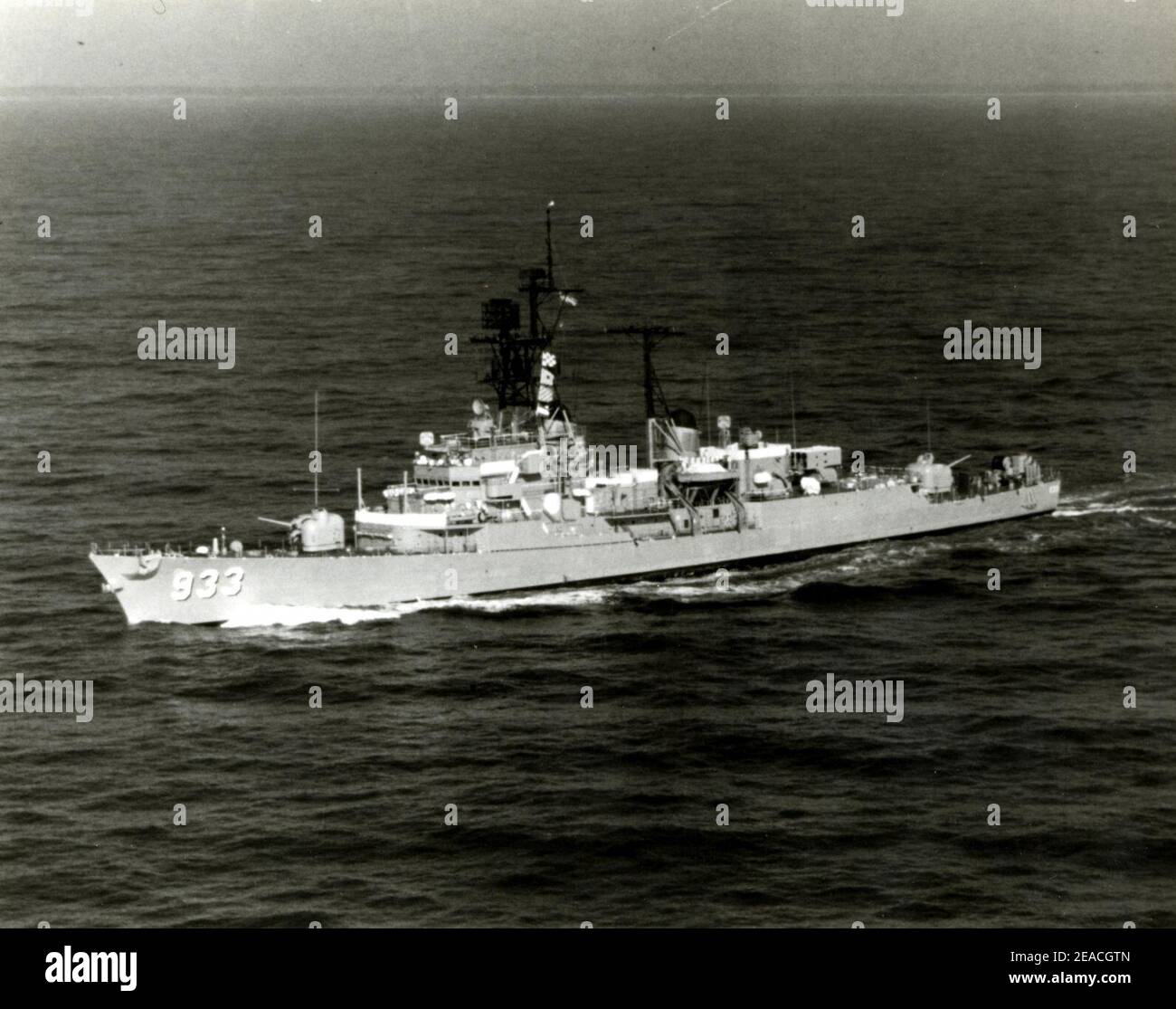 NH 98051 (USS Barry DD-933) (17055796028 Stock Photo - Alamy
