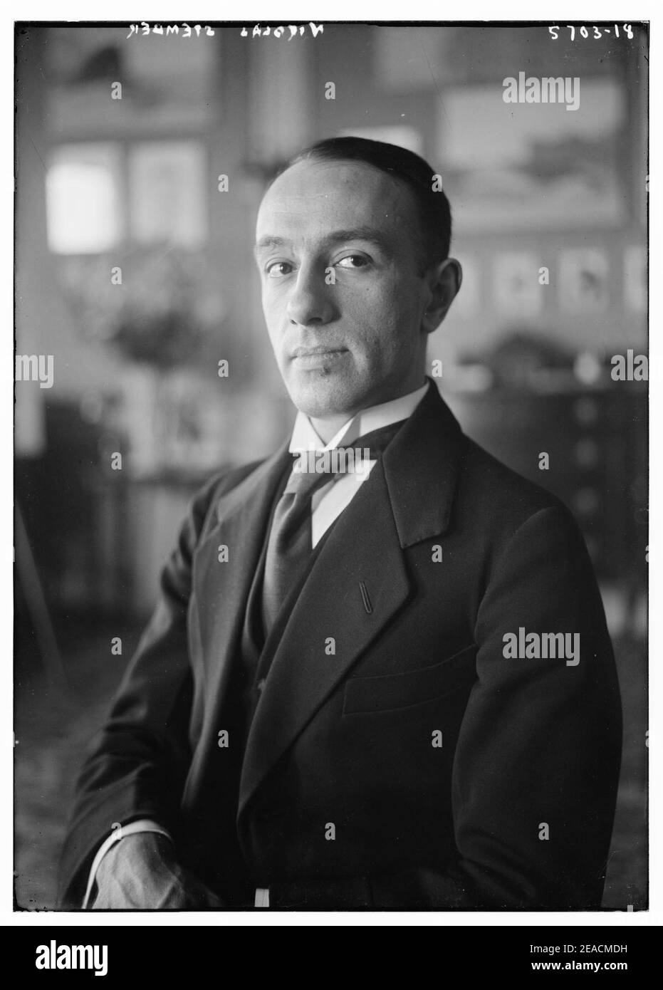 Stember hi-res stock photography and images - Alamy