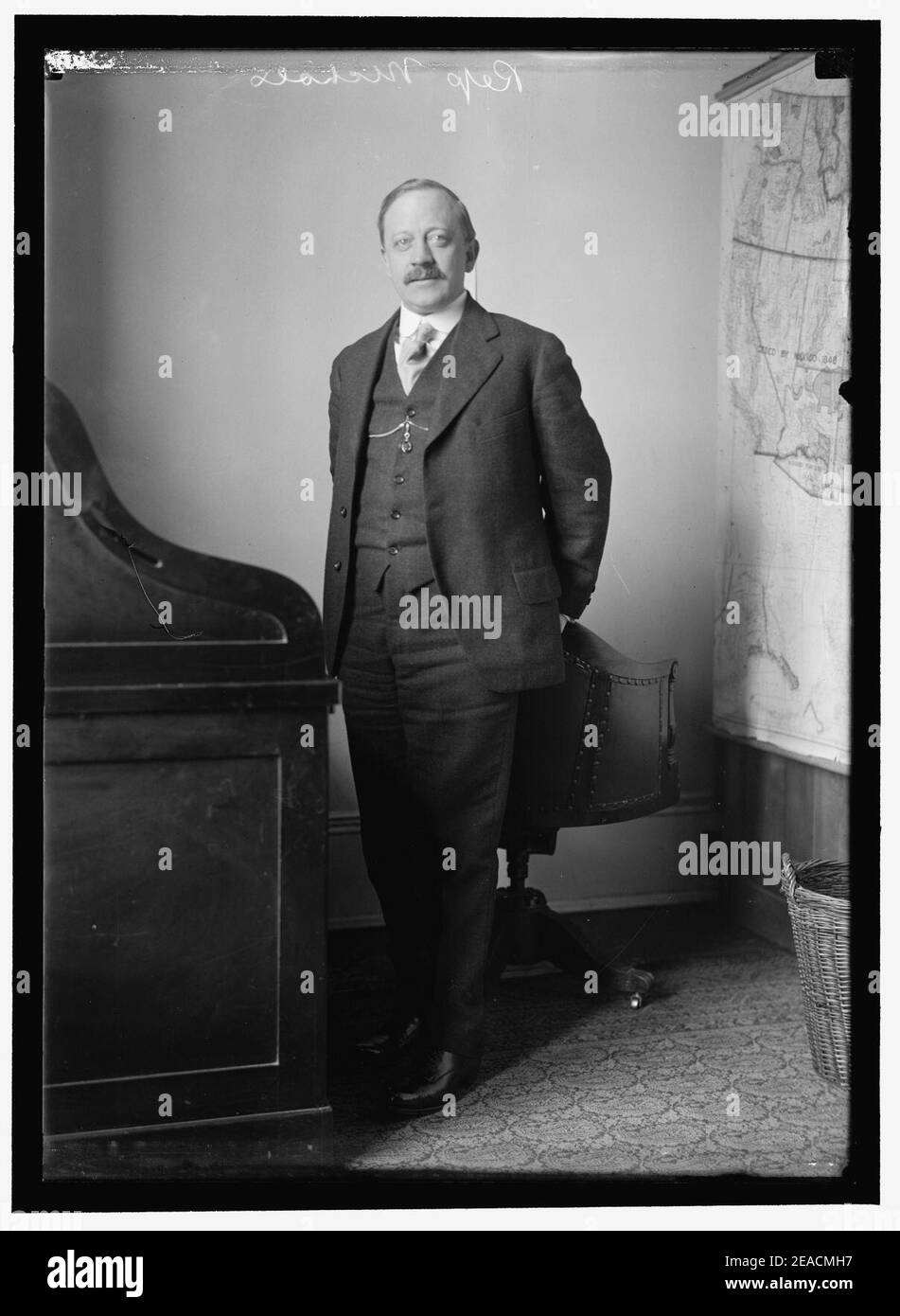 Charles nichols hi-res stock photography and images - Alamy