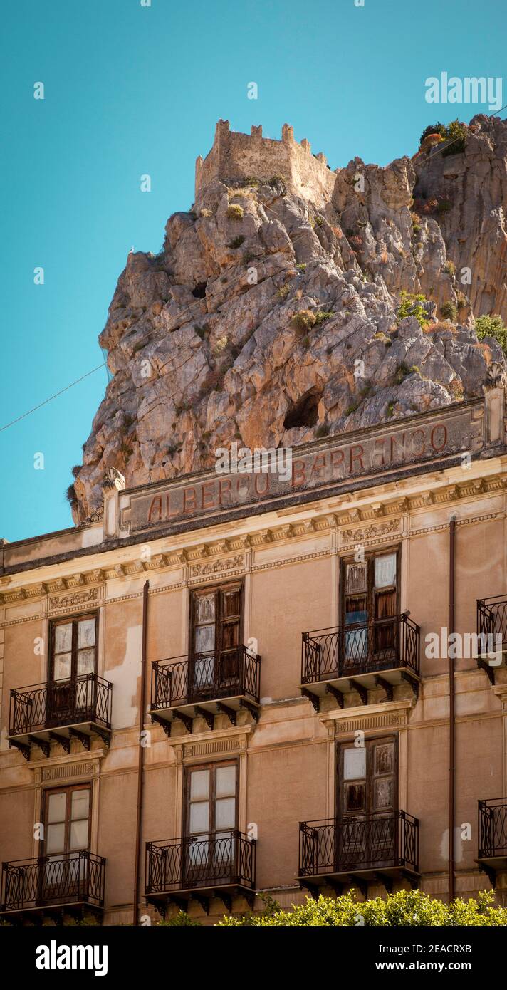 Cefalu castle hi-res stock photography and images - Alamy