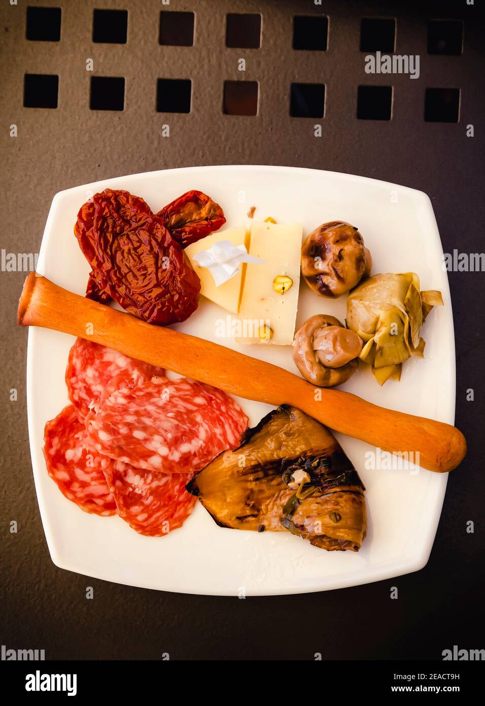 Restaurant starters hi-res stock photography and images - Alamy