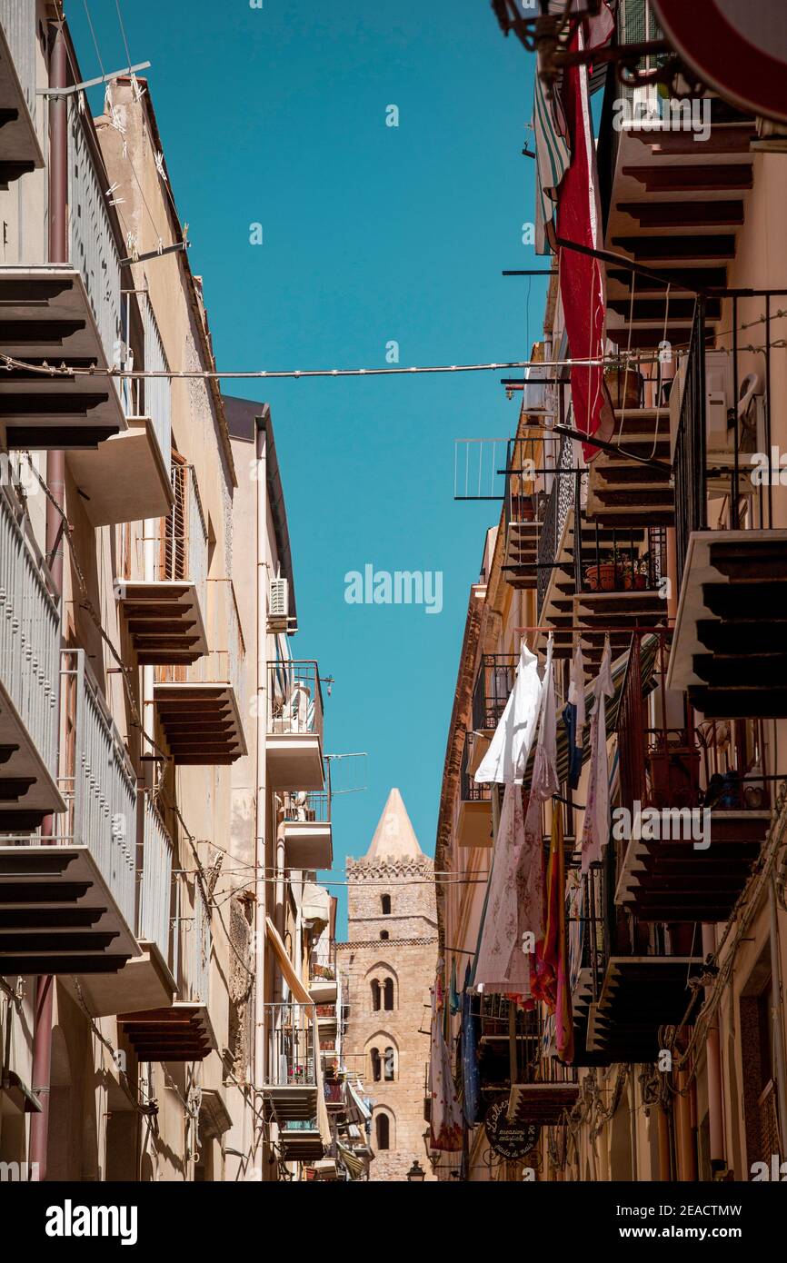 Laundry dome hi-res stock photography and images - Alamy