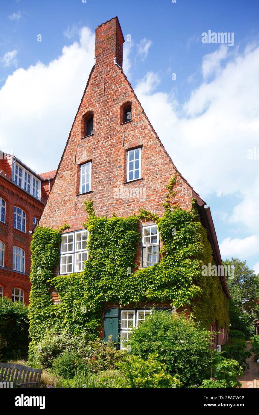 Poor corridors hi-res stock photography and images - Alamy