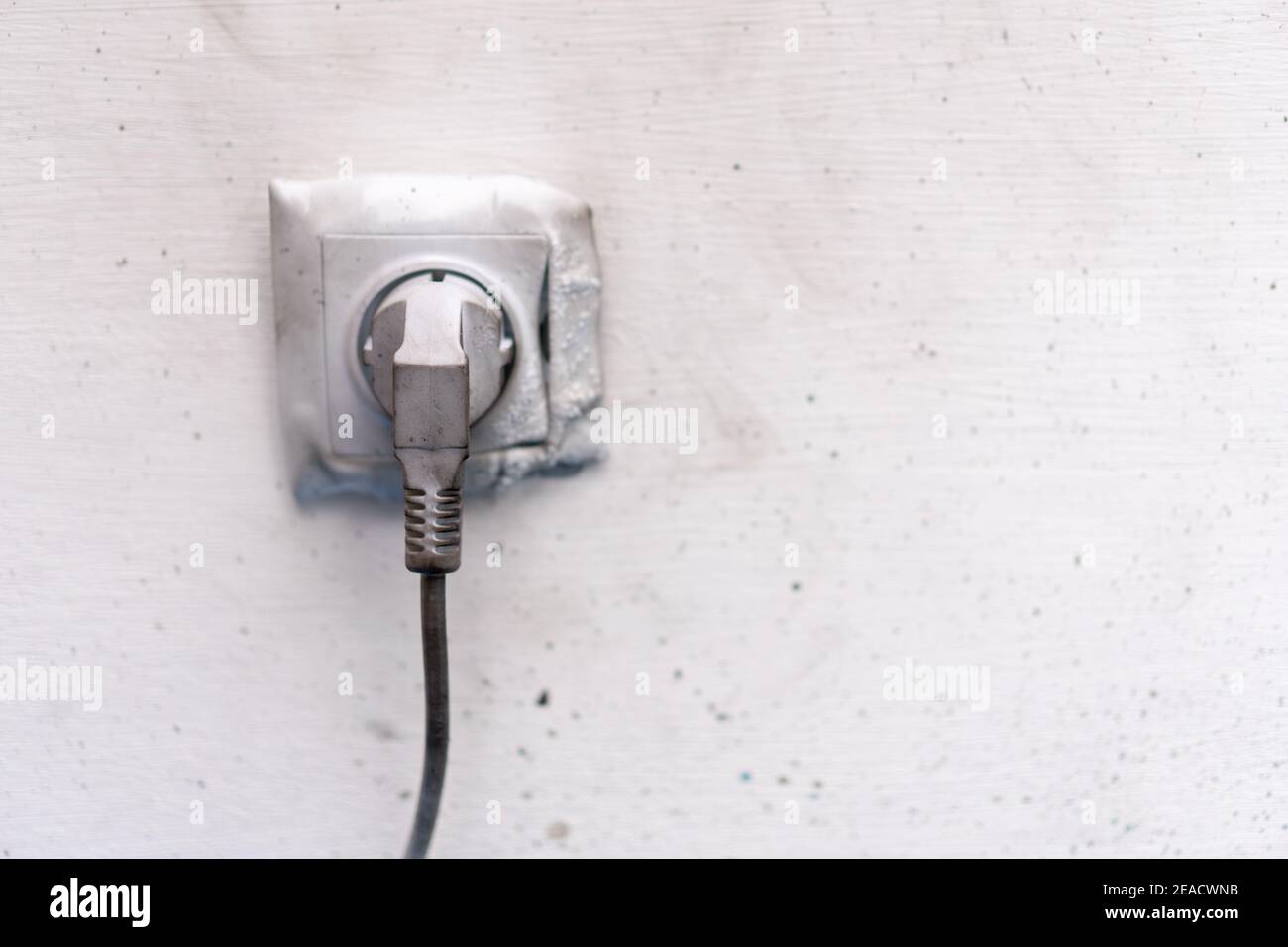 Burnt electrical wire hi-res stock photography and images - Alamy