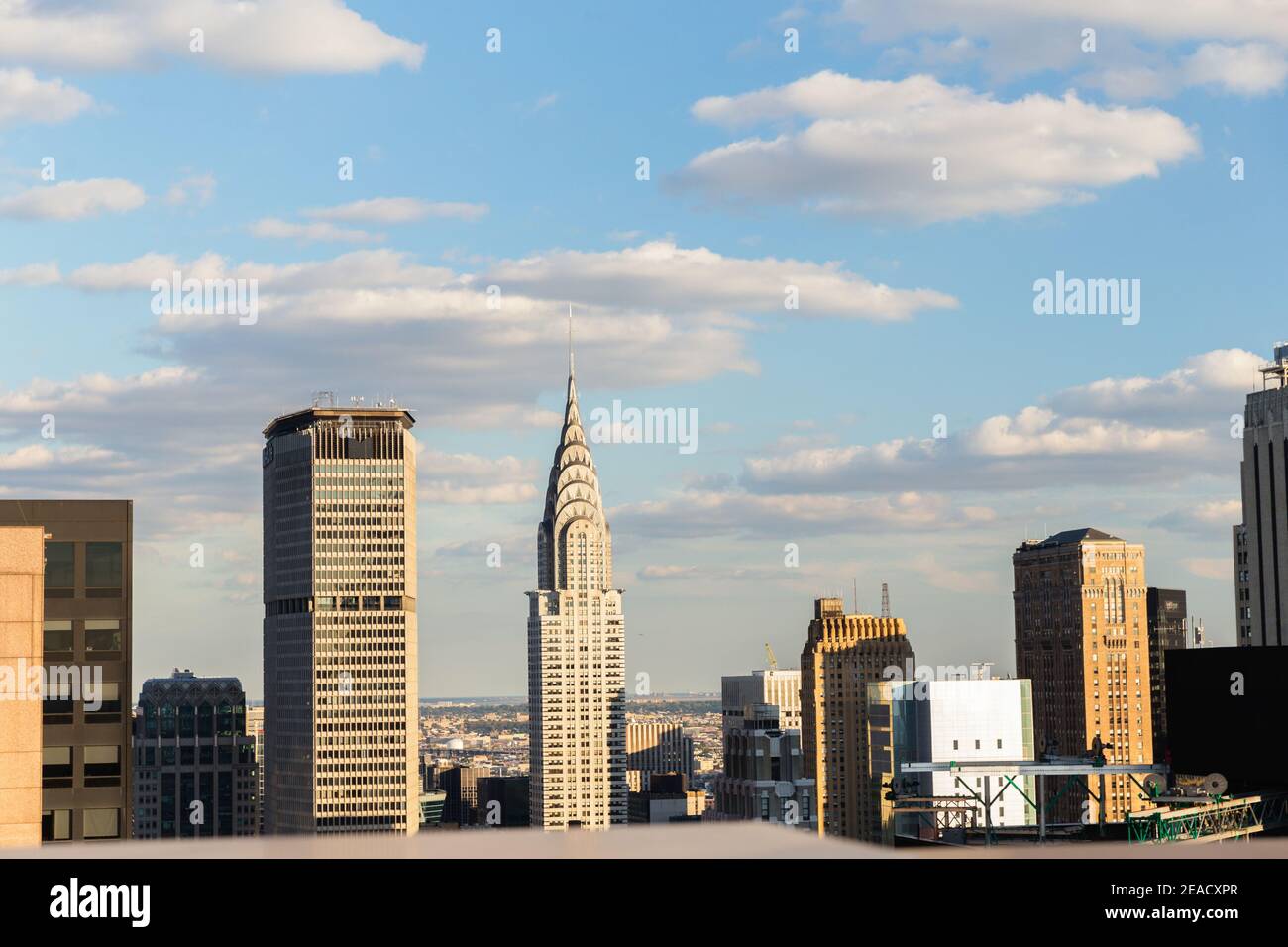 NY City Skyline including the MetLife Building, and the Chrysler ...